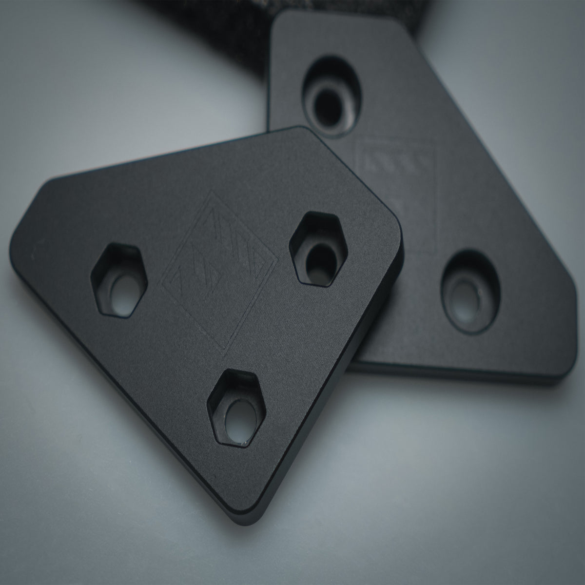 Aye Max-Hinge – Filmsticks